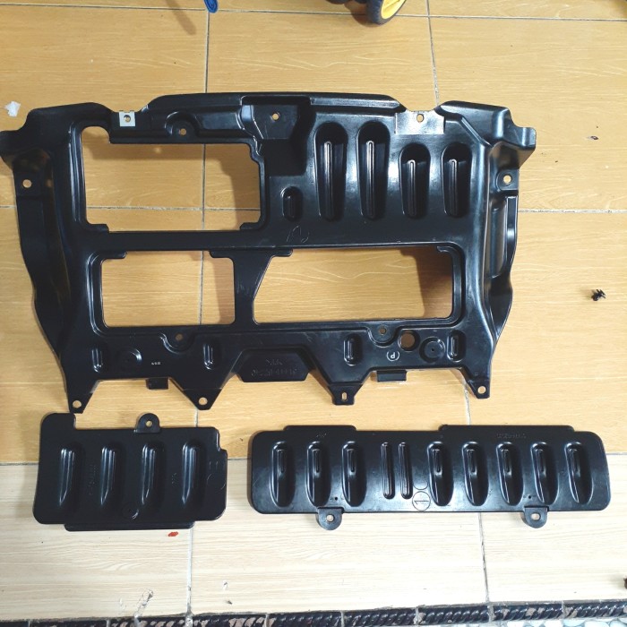 Jual cover tutup dec mesin bawah toyota rush avansa all new ori 51441 ...