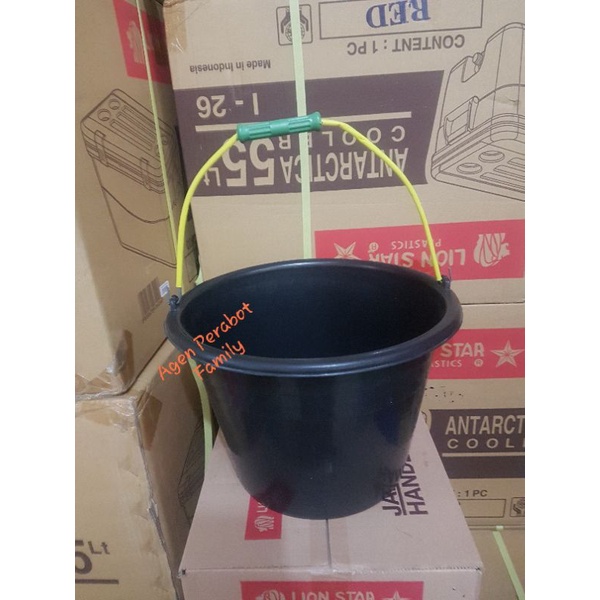 Jual Ember Cor Hitam Medium Murah / Ember Semen Anti Pecah / Ember Tukang Bangunan | Shopee ...