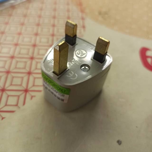Jual steker universal international 3 pin | Shopee Indonesia