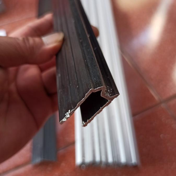 Jual List alumunium hard case Hitam Model U - 69 cm harvin99 Buru Order ...