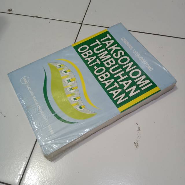 Jual Taksonomi Tumbuhan Obat Obatan - Gembong Tjitrosoepomo | Shopee ...