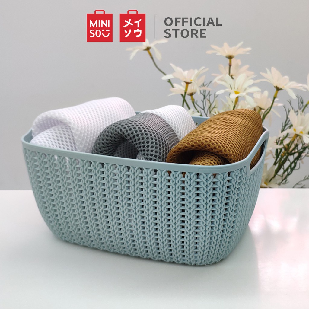 Jual Miniso Official Medium square woven basket Keranjang anyaman ...