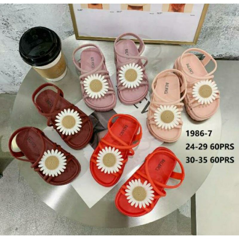 Jual NEW 1986-7 Sandal Tali Gladiator Anak Sunflower Korea | Shopee ...