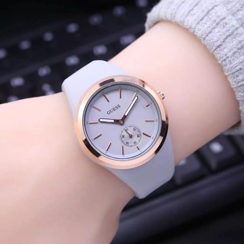 Jual COD Jam Tangan Fashion Wanita Guess Rubber Detik OFF hiasan GU-28 ...