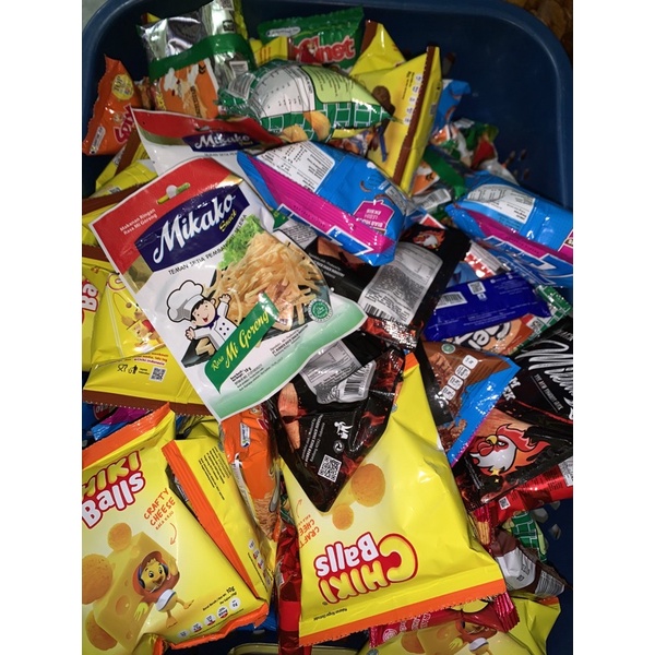 Jual 1 SNACK DUS + SNACK RANDOM | Shopee Indonesia
