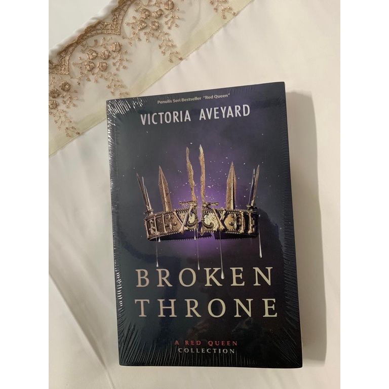 Jual Broken Throne - Victoria Aveyard | Shopee Indonesia