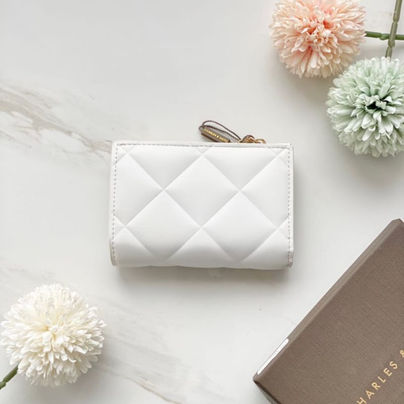Jual Dompet Charles And Keith Gemma Quilted Original / Dompet Charles ...