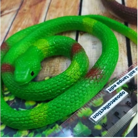 Jual MAINAN ULAR MIRIP ASLI UKURAN BESAR DAN PANJANG / MAINAN FRANK ...