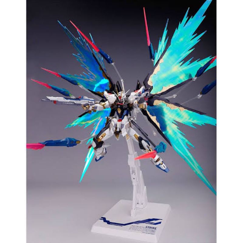 Jual MG 1/100 Strike Freedom + wing effect + action base | Shopee Indonesia