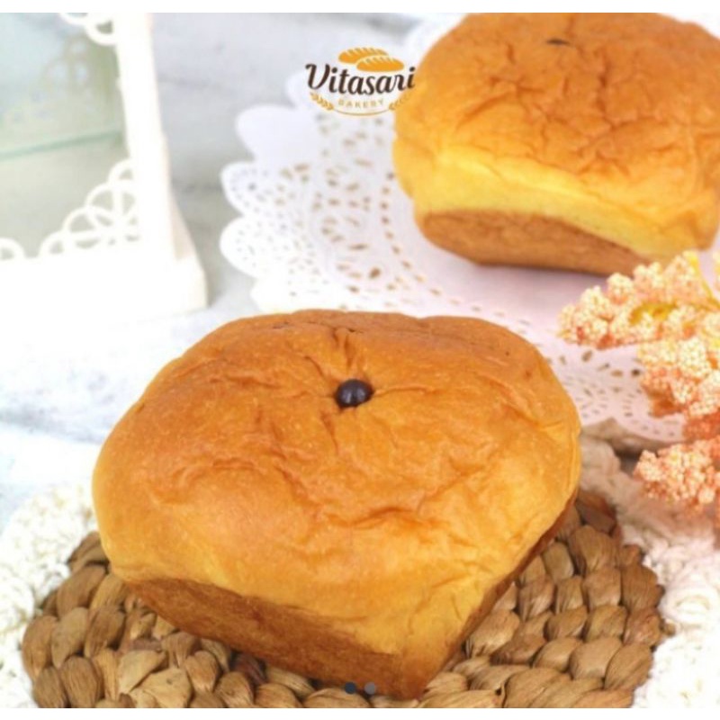 Jual Aneka Roti Manis dan Asin Vitasari Bakery min order 6 pcs boleh ...