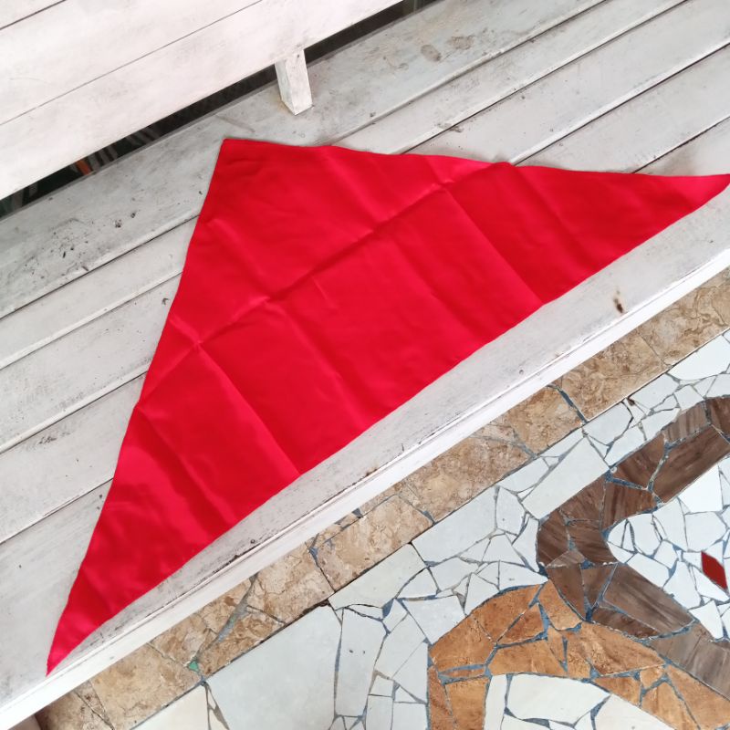 Jual Syal slayer merah 20 biji paskibra scraf segitiga paskibra ...