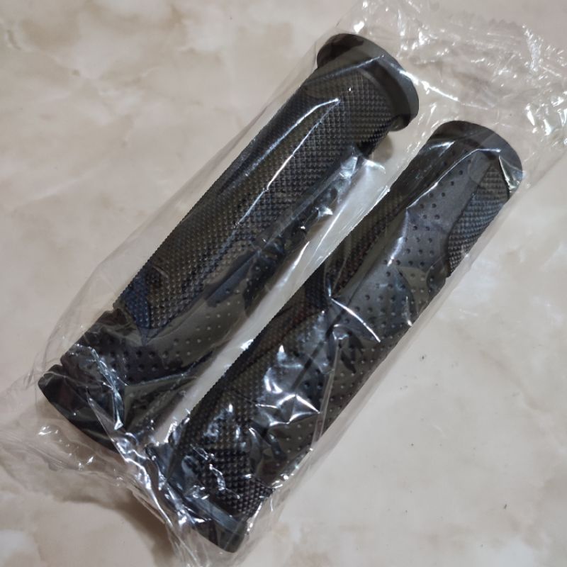 Jual HANDGRIP ATLANTIS HITAM POLOS BAHAN KARET HANDLE GRIP SEPEDA MTB ...