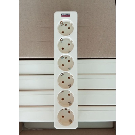 Jual Loyal Stop Kontak Outbow Arde Anti Api Asli Kuningan Berkualitas Terbaik SNI | Shopee Indonesia