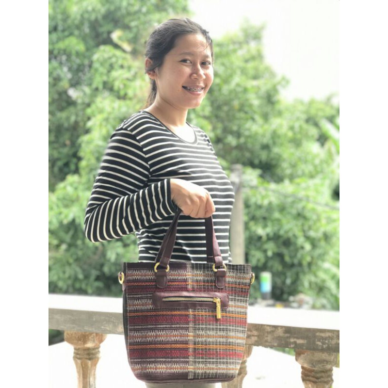 Jual Tas wanita etnik tenun ulos Batak 32*7*28 (Merek: Nopita_Stp ...