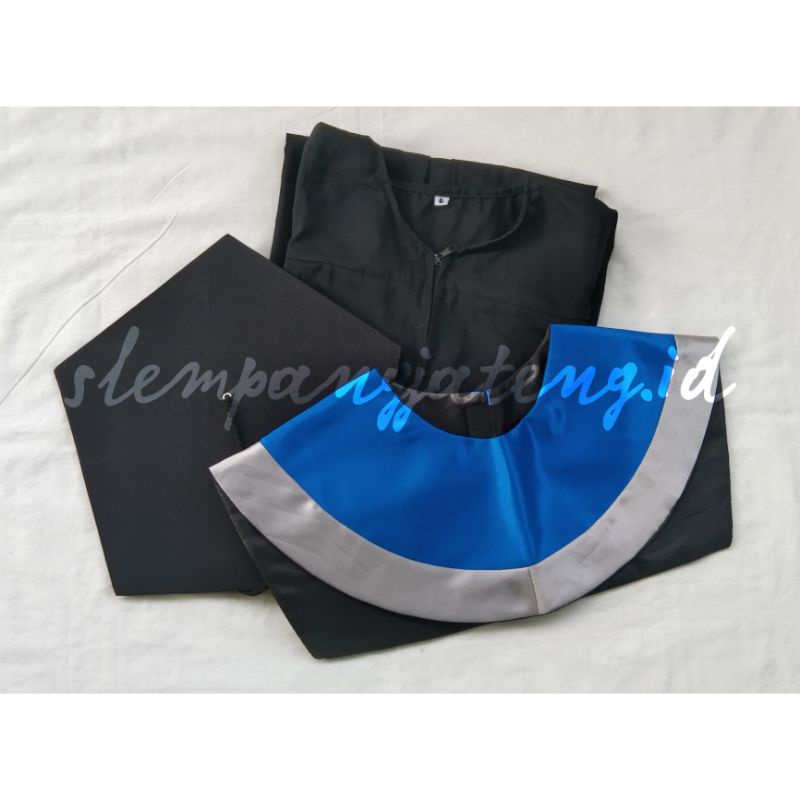 Jual TOGA WISUDA UNDIP S1 (JUBAH + TOPI + TALI TOPI+ SLEBER) | Shopee ...