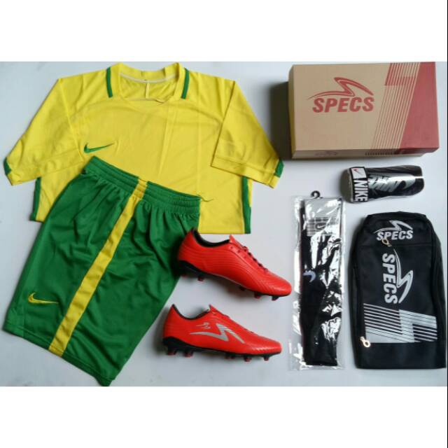 Jual sepatu bola merah bonus 5 product ( jersey dikirim random,wajib ...