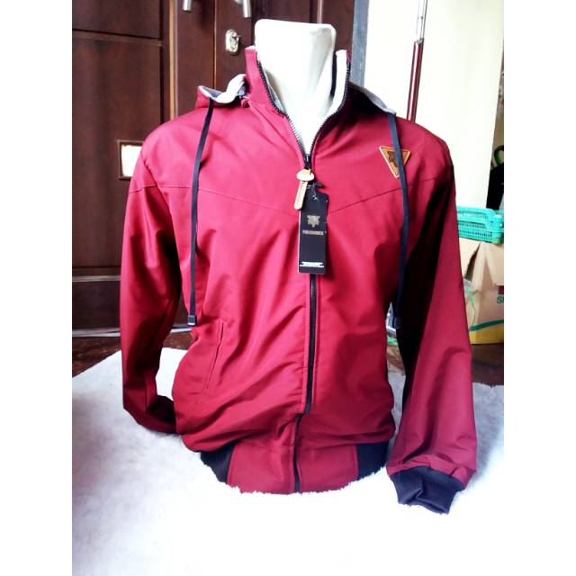 Jual Vulchanich Jaket taslan | Shopee Indonesia
