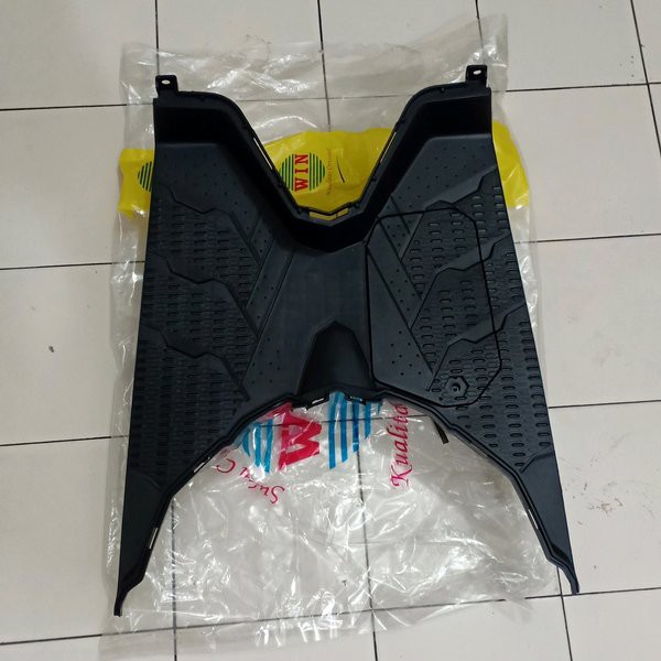 Jual Bordes step floor pijakan kaki atas dek injek plus tutup aki vario 125 150 led k59 | Shopee ...