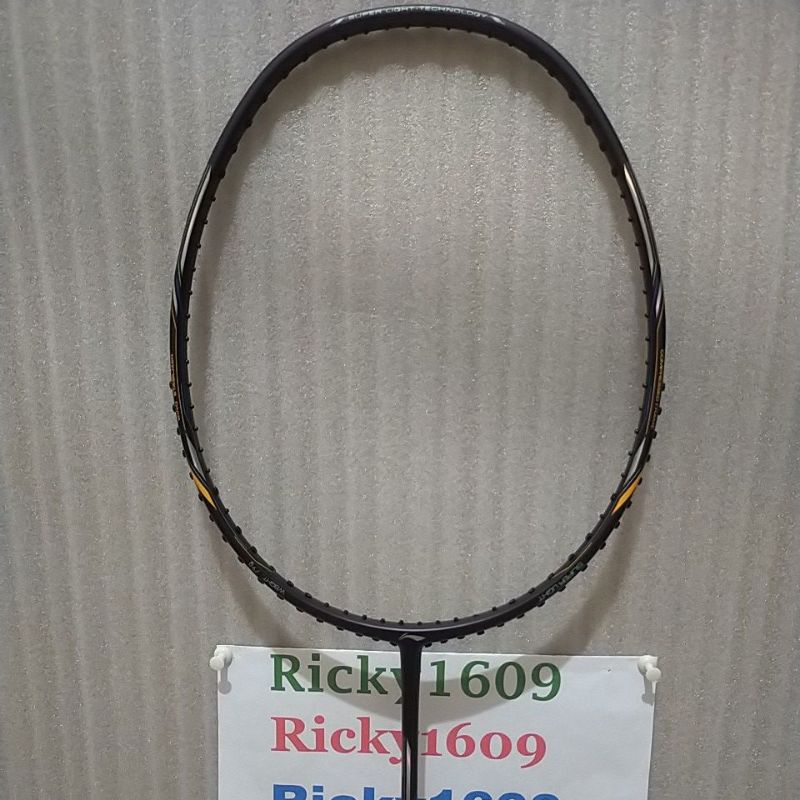 Jual RAKET BADMINTON LINING AIR FORCE 79 G2 - HIGH TENSION 30 LBS ...