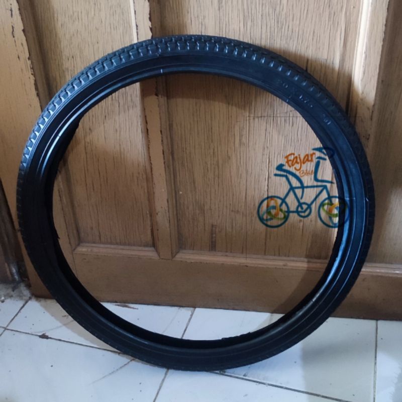 Jual Ban Luar Sepeda 20 x 1.75 Bear Hitam | Shopee Indonesia