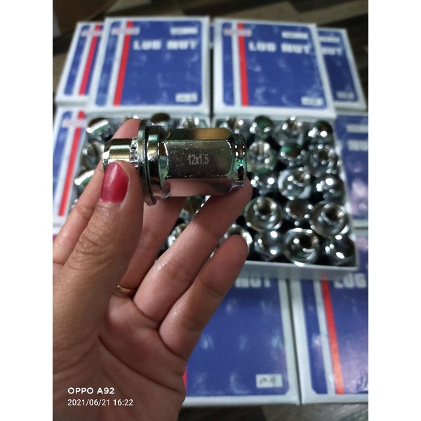 Jual Mur Baut Roda Inova 12x1.5 dan 12x1.25 100% Original (1Box isi ...