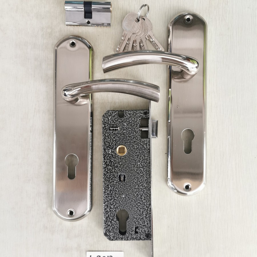 Jual kunci pintu rumah set besar slg/handle pintu set slg silver ...