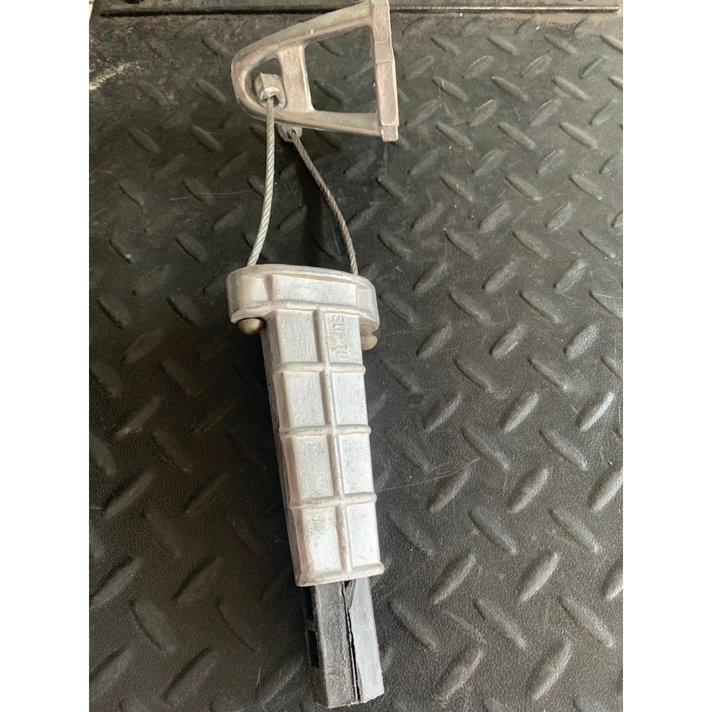 Jual String Clamp/ String Klem Uk. 50-70 Tarikan Kabel Twisted (klem ...