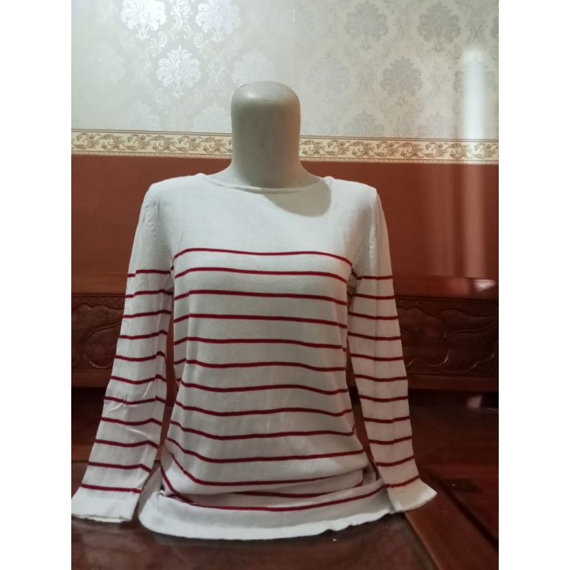 Jual UNIQLO GARIS | Shopee Indonesia