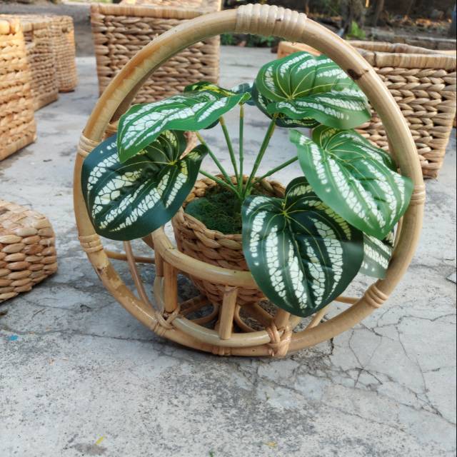 Jual Pot gantung / pot rotan / pot enceng / rattan pot / indoor plants ...