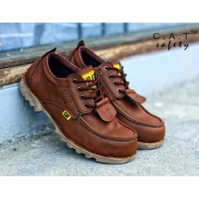 Jual SEPATU PRIA CATERPILLAR SEMI BOOT SAFETY "BESI" | Shopee Indonesia