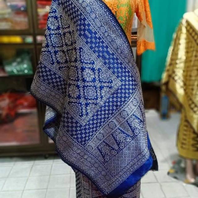 Jual Songket Palembang Asli Lepus Motif Bintang Berantai Mawar Benang Silver | Shopee Indonesia