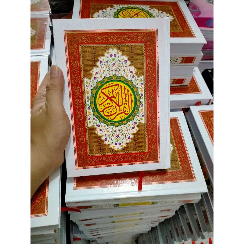 Jual al quran 18 baris ayat pojok uk.A5 (14x20cm) kertas hvs (KPU) | Shopee Indonesia