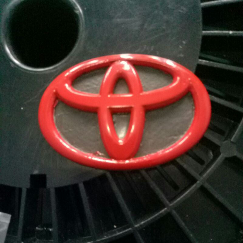 Jual Emblem Logo Stir Toyota merah begron hitam | Shopee Indonesia