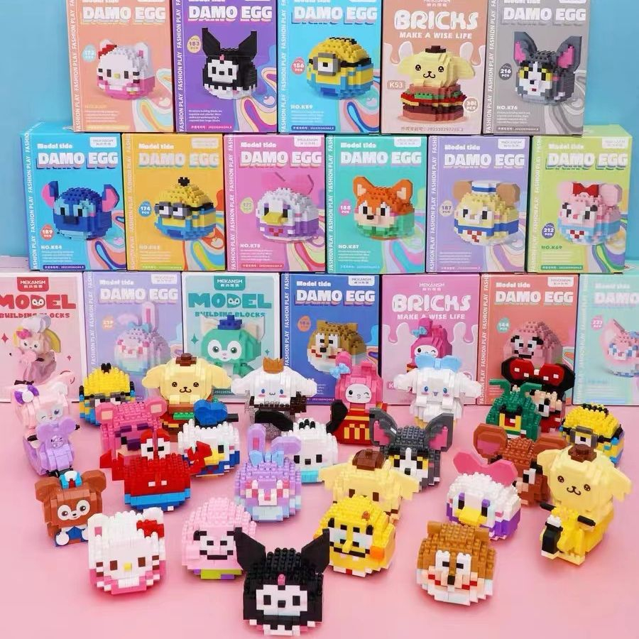 Jual Kuromi Sanrio Brick Mainan Lego Strawberry Bear Kartun Boneka ...