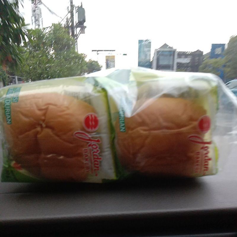 Jual Roti Jordan Bulat varian Durian | Shopee Indonesia