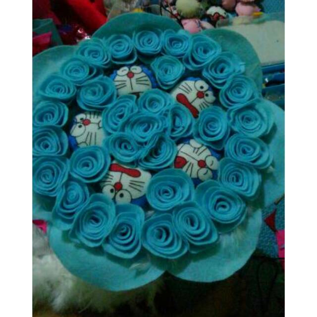 Jual for sale Bucket bunga wisuda doraemon | Shopee Indonesia