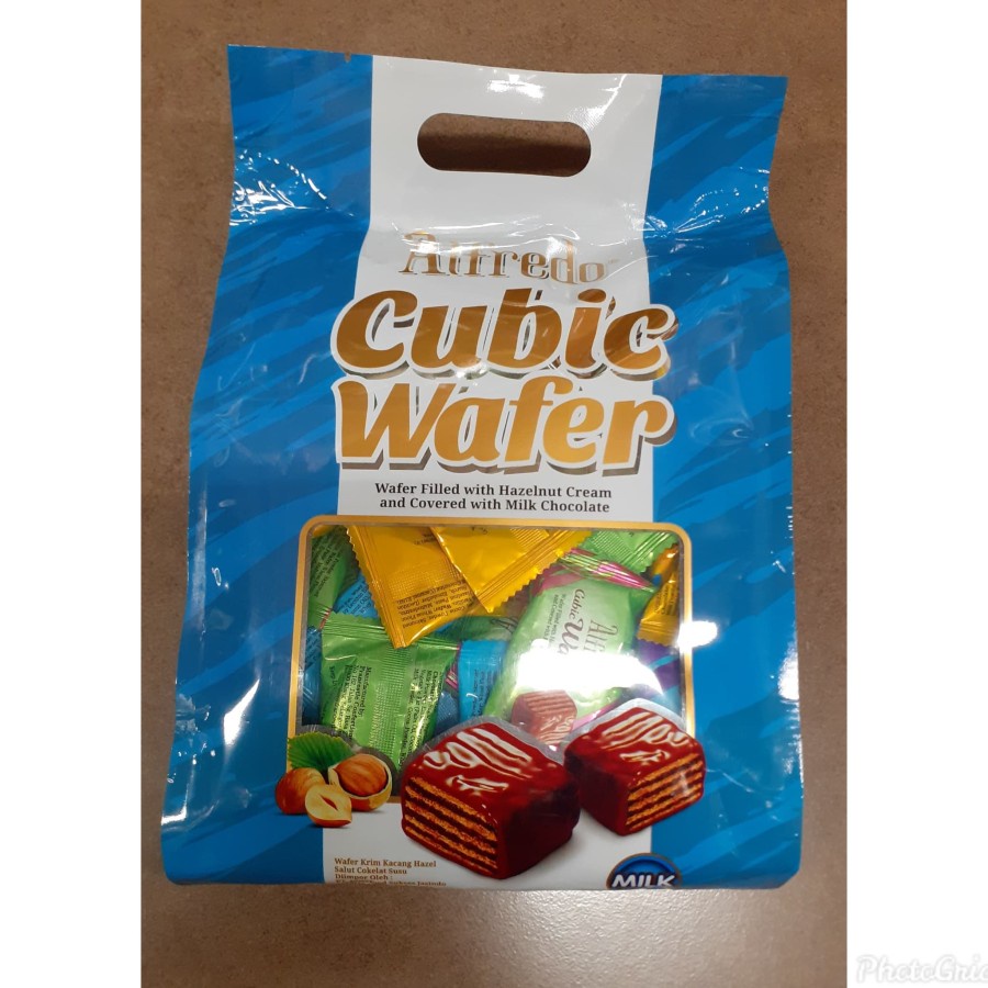 Jual Alfredo Cubic Wafer 270gr Biskuit Wafer Import | Shopee Indonesia