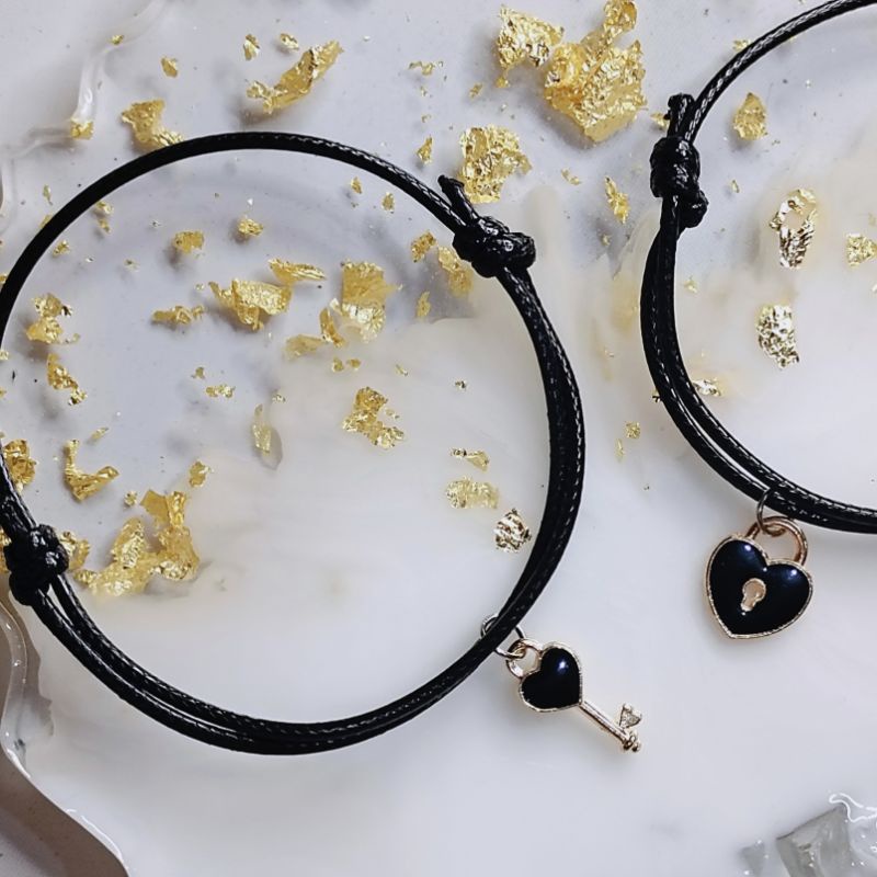 Jual MIN ORDER 10 RIBU RUPIAH | Gelang Tali Couple Kunci & Gembok ...