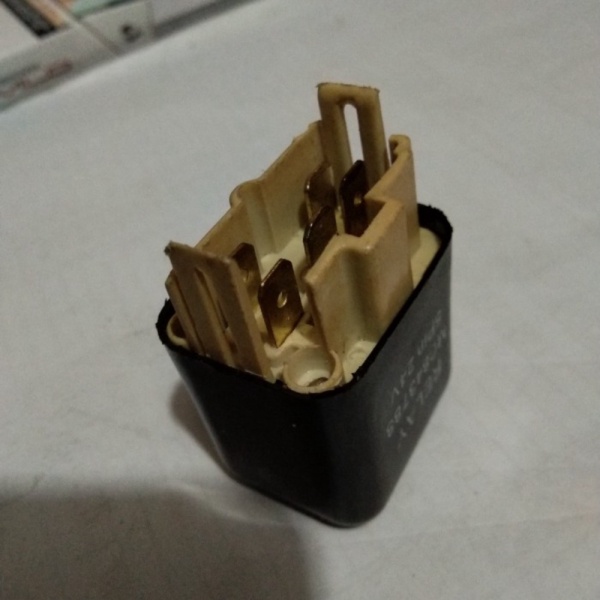 Jual Dijual RELAY INTERVAL WIPER MITSUBISHI FUSO FM HINO 5PIN Diskon ...
