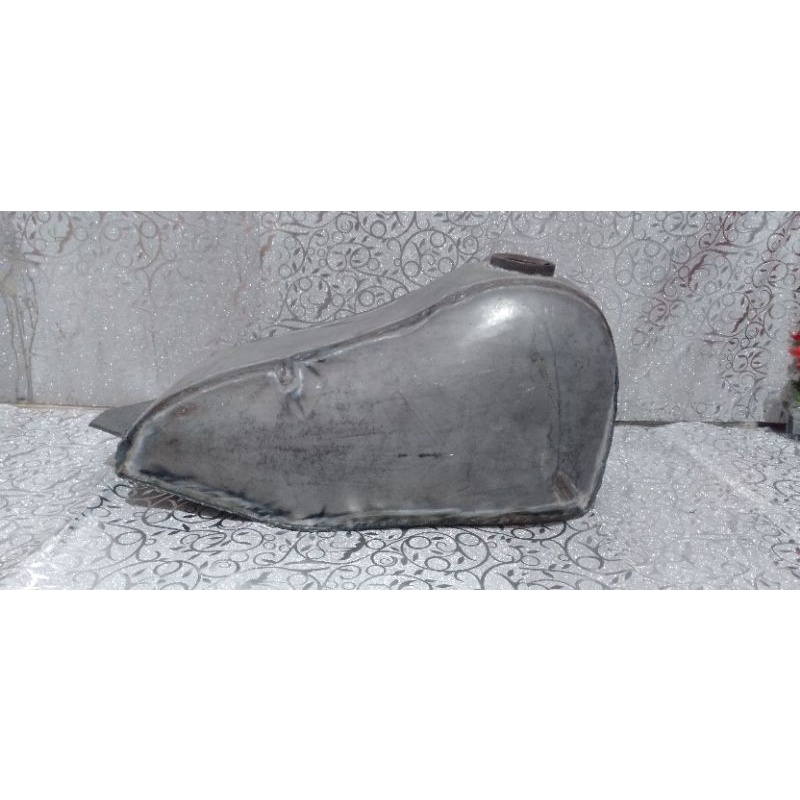 Jual Tengki trail klasik model suzuki TS 125 tangki trail vintage ...