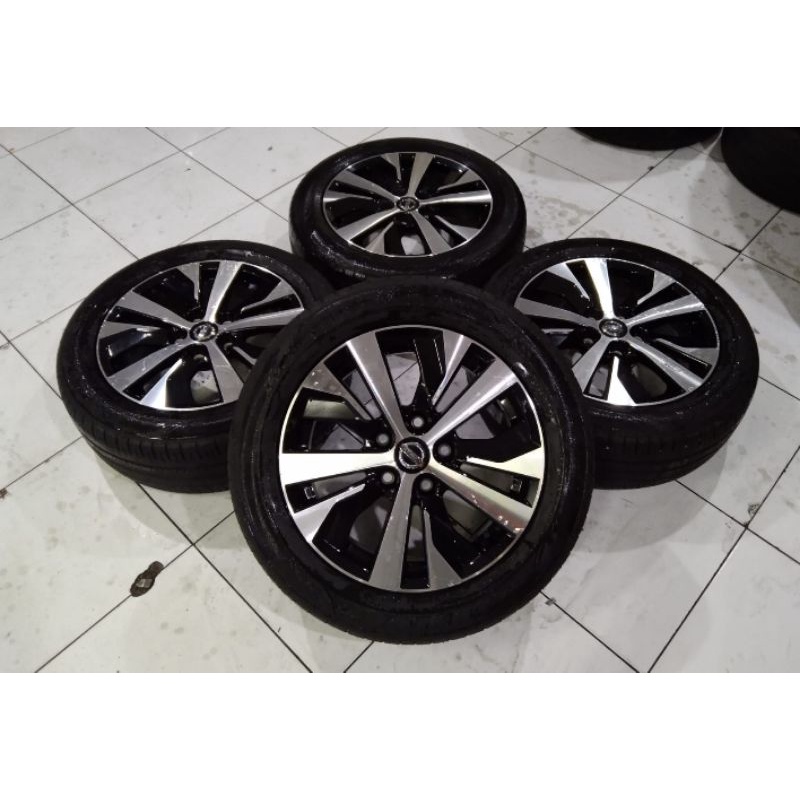 Jual Velg mobil standar New Livina Ring 16 baut Pcd 5x114 plus paketan Ban 205/55 r16 Dunlop ...