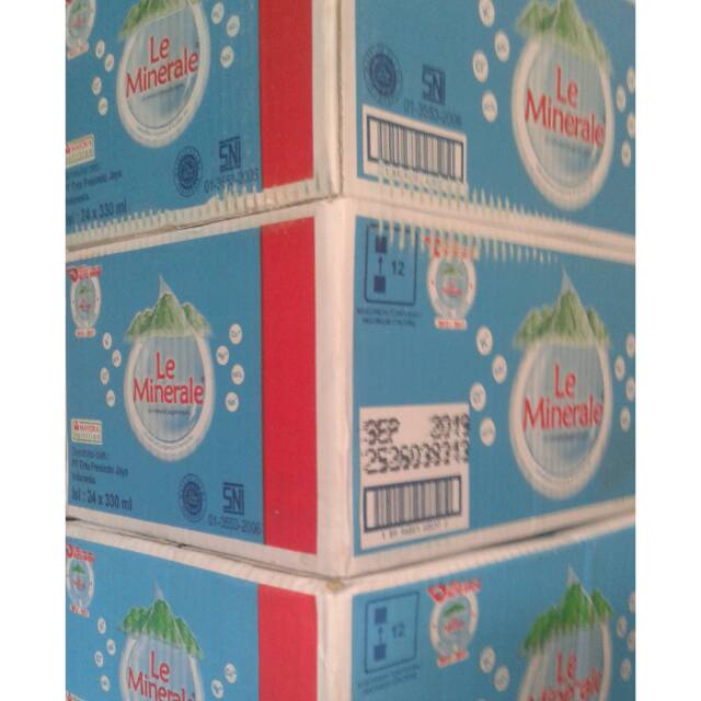 Jual Le minerale 330 ml isi 24 pcs / air mineral / air minum kemasan | Shopee Indonesia