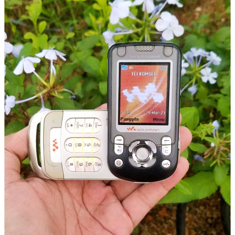 Jual Hp jadul Sony ericsson W550i Hp walkman putar original hp unik hp langka | Shopee Indonesia