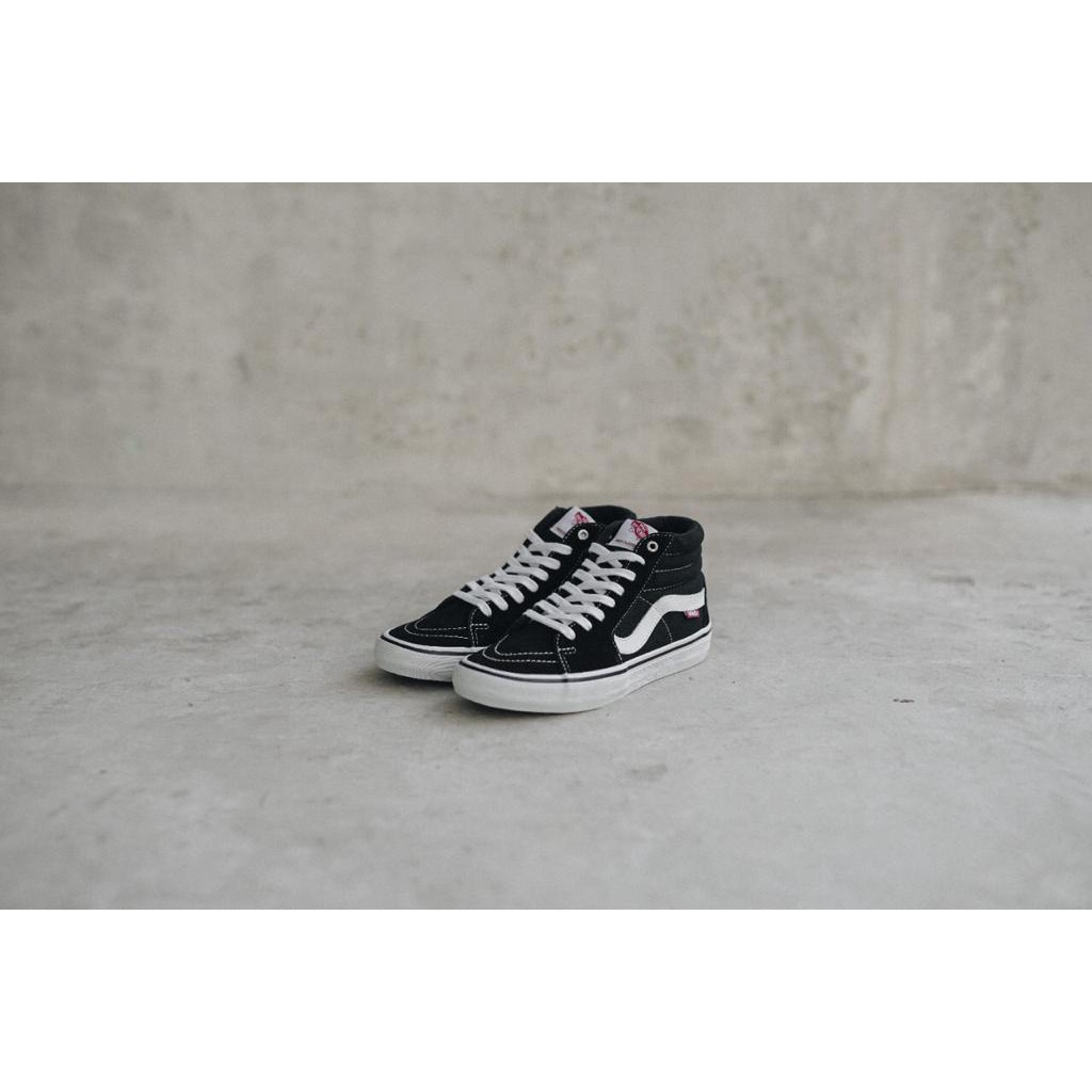 Jual Sk8-Hi Pro Black White | Shopee Indonesia