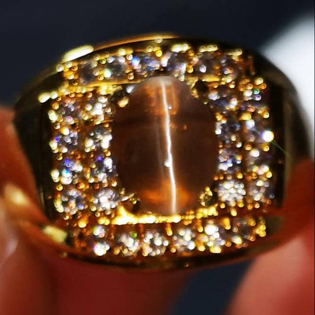 Jual Batu permata natural cat eye silimanite srilanka asli | Shopee ...