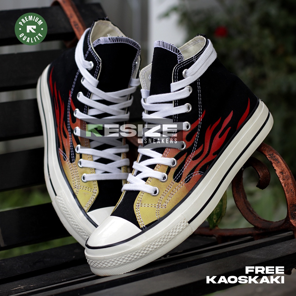 Jual Sepatu Converse All Star 70s Flame Pattern White Black (Api ...