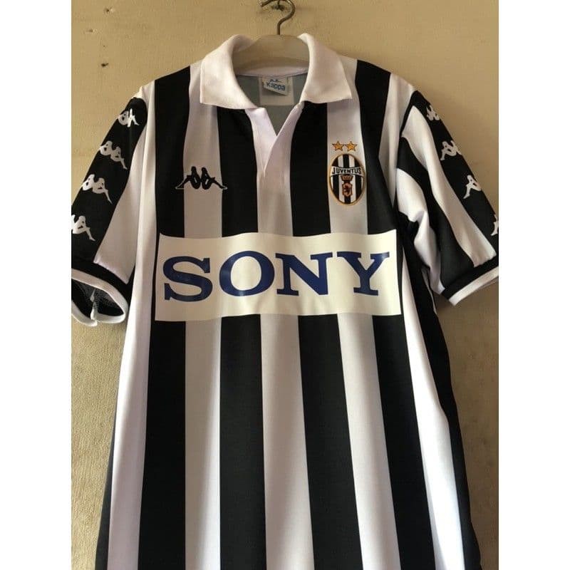 Jual JERSEY BOLA RETRO VINTAGE CLASSIC JUVENTUS SONY 1998 | Shopee ...