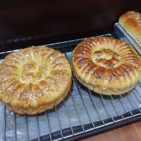 Jual Roti Wall Roll isi coklat / keju / blueberry / nanas | Shopee ...