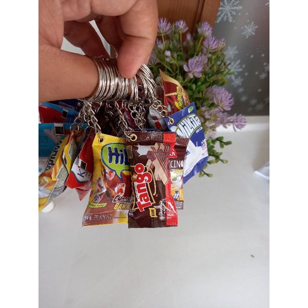 Jual Gantungan Kunci Lucu Miniatur Snack Ring Tipis Harga Satuan ...