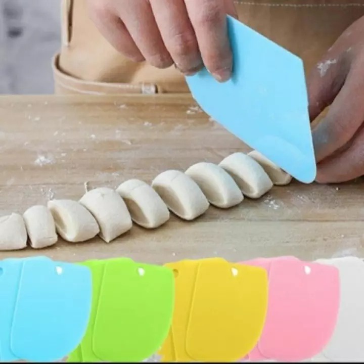 Jual SLICKER SCRAPER ALAT POTONG CETAK ADONAN KUE. AKSESORIS | Shopee ...